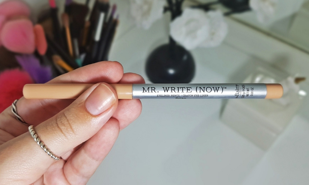 Lápis Mr. Write Now Brian B. Beige The Balm // Cinderela de Mentira